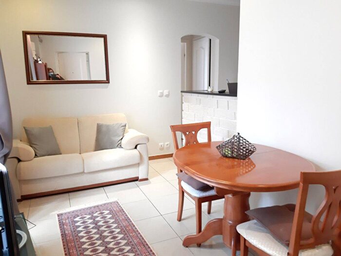 Appartement 2 pièces à Notre Dame, Versailles, à louer