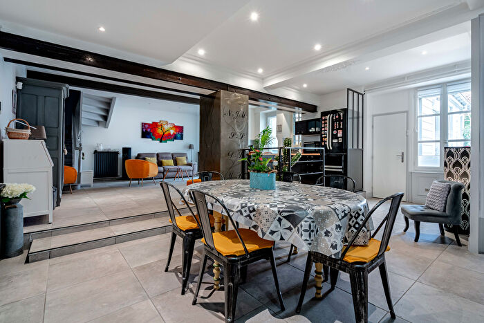 Maison à vendre - Saint-Jean-de-Bournay - 10 pièces - 7 chambres