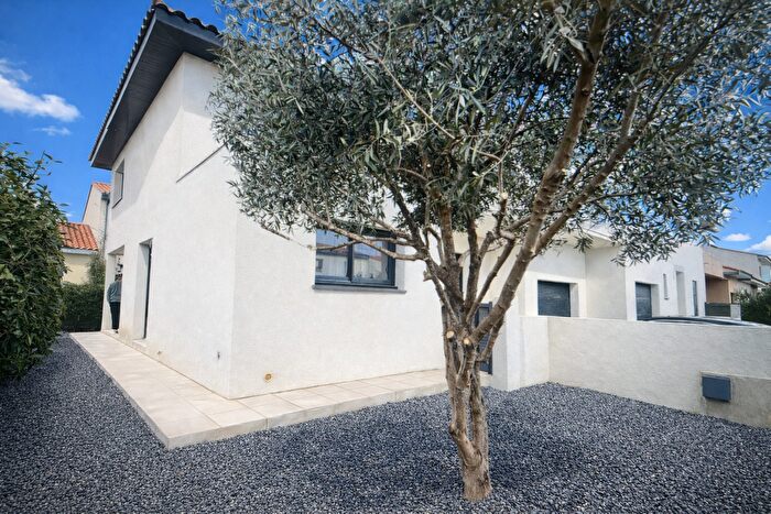 Maison à vendre - Canohès - 6 pièces - 5 chambres