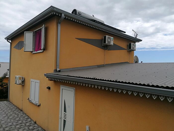 Maison 5 pièces à louer - Saint-Louis, La Rivière, Ouaki