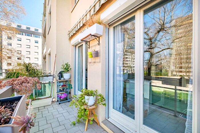 Appartement 4 pièces à Lyon 8ème, Monplaisir, à vendre