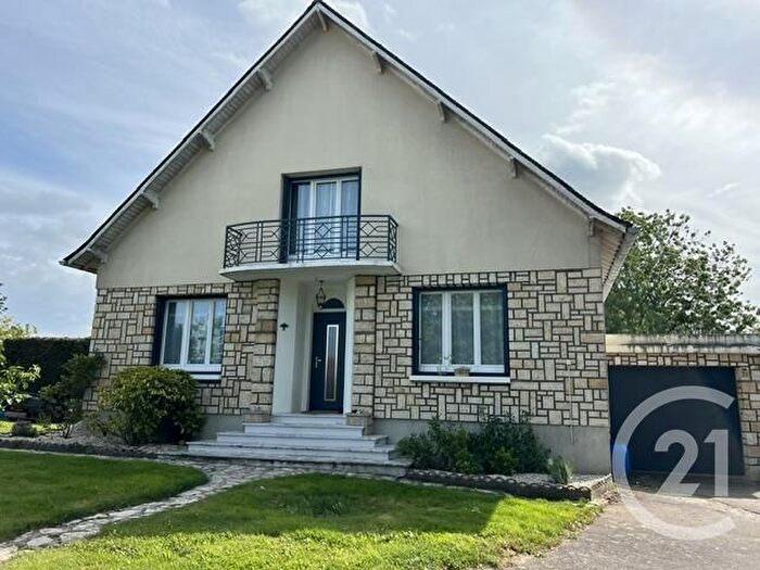 Puiseaux - Maison 7 pièces à vendre