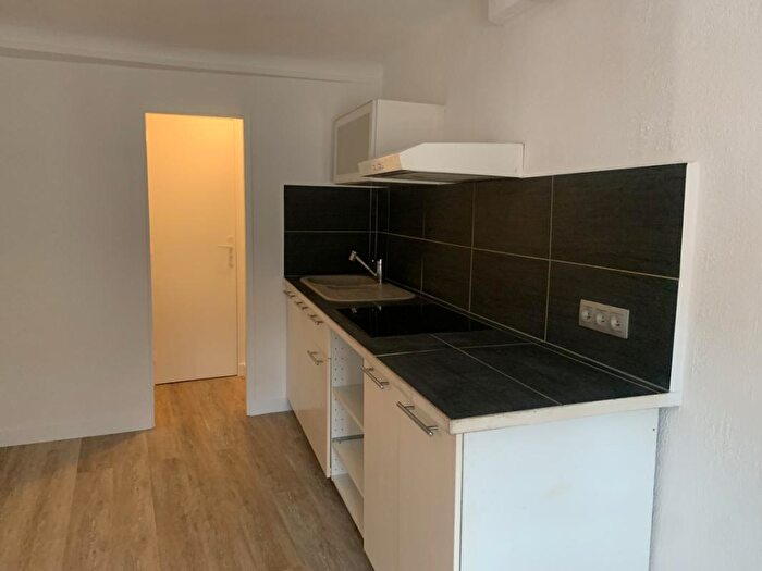 Cuers : Appartement 1 pièce à louer