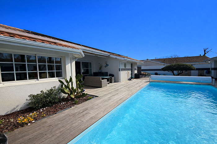 Maison à vendre - Gujan-Mestras, Gujan - 6 pièces - 4 chambres