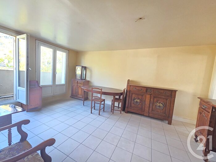 Appartement à vendre - Mantes-la-Jolie, Centre-ville - 2 pièces - 1 chambre