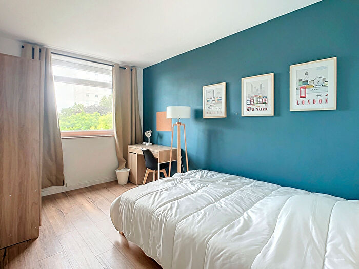 Appartement 4 pièces à Mont-Saint-Aignan, Colbert, Les Coquets, à louer