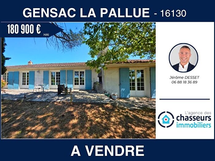 Maison à vendre - Gensac-la-Pallue - 8 pièces - 5 chambres