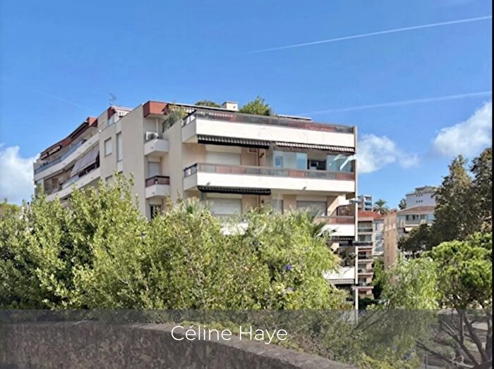Appartement 2 pièces à Cannes, Croix des Gardes, à vendre
