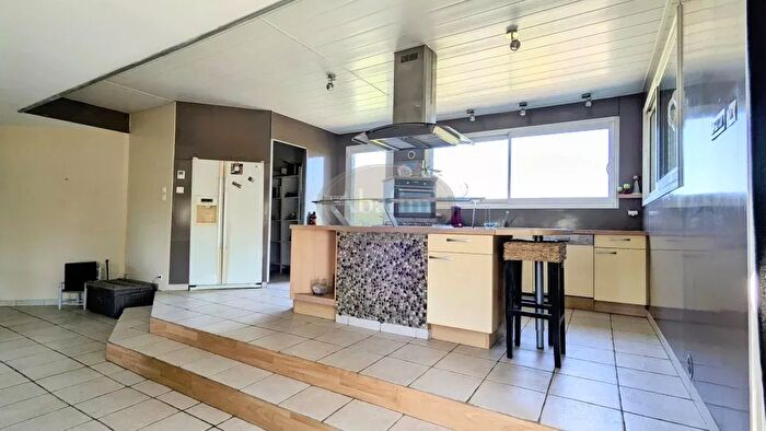 Maison à vendre - Laslades - 4 pièces - 3 chambres