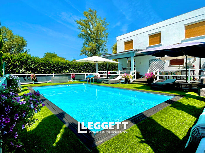 Maison à vendre - Miramont-de-Guyenne - 6 pièces - 5 chambres