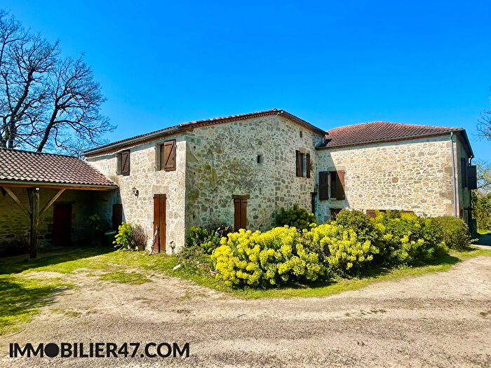 Maison à vendre - Clermont-Dessous - 14 pièces - 9 chambres