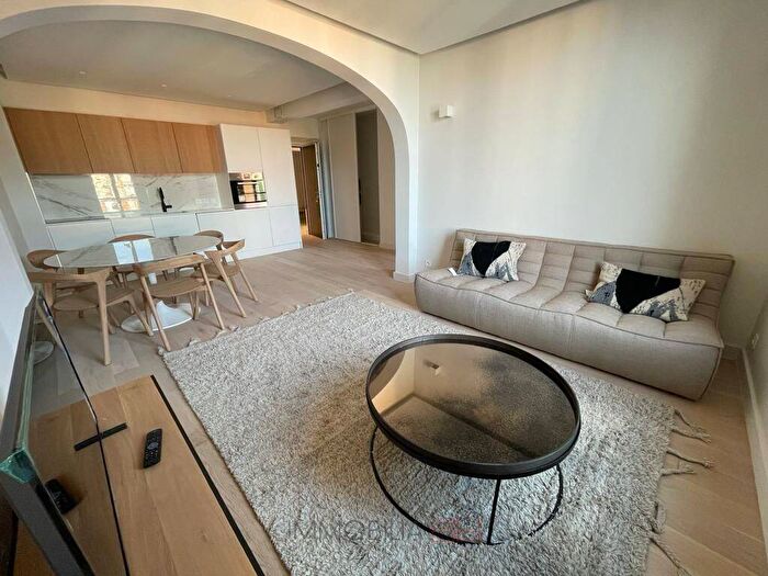 Appartement 2 pièces à louer - Beausoleil
