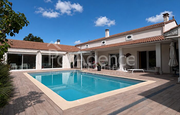 Maison 8 pièces à vendre à Breuillet