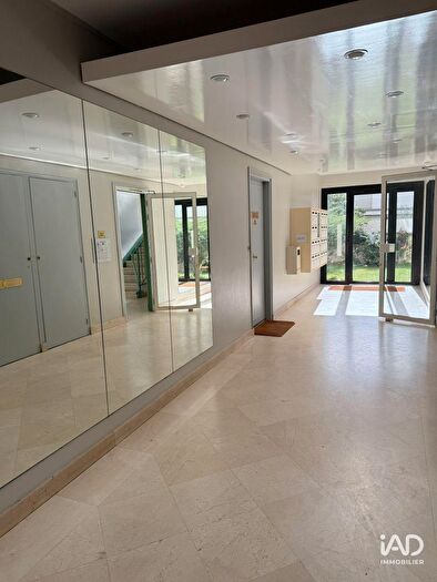 Appartement à vendre - Courbevoie, Hôtel de ville - 3 pièces - 2 chambres