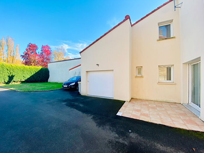 Maison 4 pièces à louer à Le May-sur-Èvre