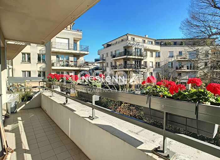 Appartement à louer - Saint-Cyr-lécole, Centre-ville - 2 pièces - 1 chambre