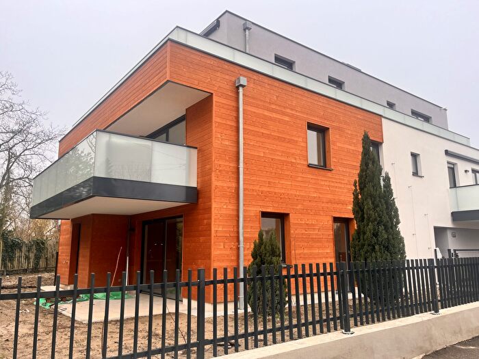 Appartement à louer - Strasbourg, Robertsau - 2 pièces - 1 chambre