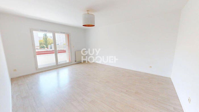 Grand Parc, Bordeaux : Appartement 3 pièces à louer