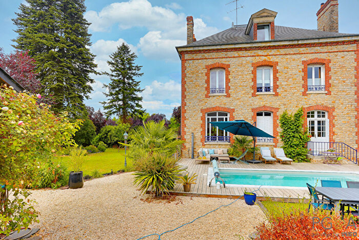 Maison 9 pièces à vendre - Martigné-Ferchaud