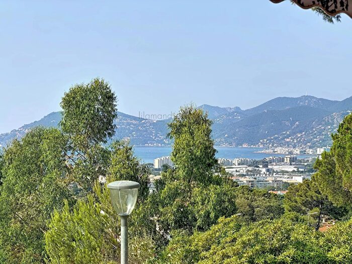 Le Cannet, Aubarède : Appartement 3 pièces à vendre