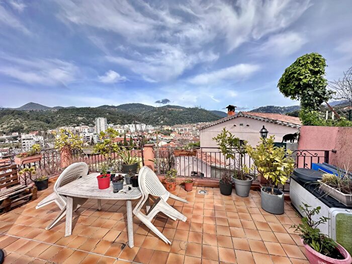 Maison à vendre - La Trinité - 13 pièces - 1 chambre