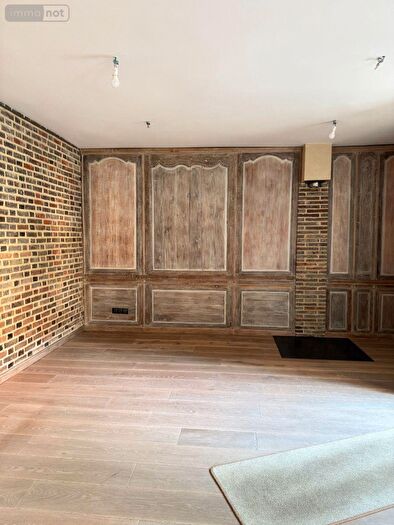La Chapelle-Saint-Luc, Chantereigne, Montvilliers : Maison 11 pièces à vendre