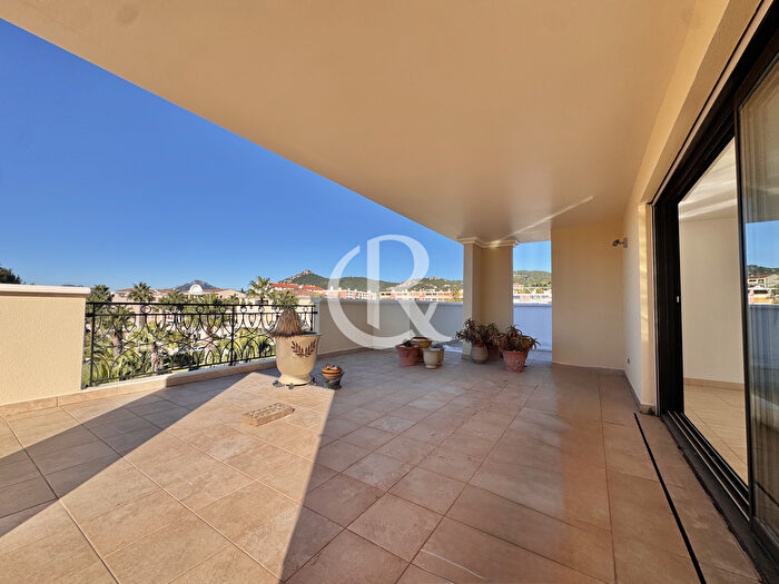 Appartement à vendre - Hyères, Maurels - 4 pièces - 3 chambres