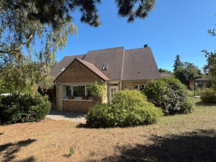 Maison 7 pièces à vendre à Saint-Arnoult-en-Yvelines