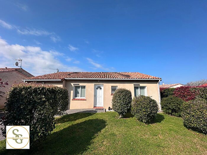 Maison à vendre - Lagrave - 6 pièces - 4 chambres