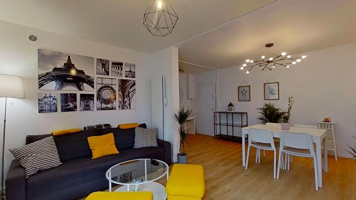 Les Près, Montigny-le-Bretonneux : Appartement 3 pièces à louer