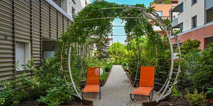 Maisons à vendre et appartements à louer - 1