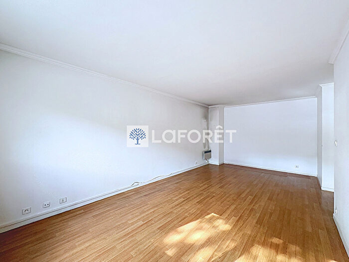 Appartement 3 pièces à Antony, Croix de Berny, à vendre