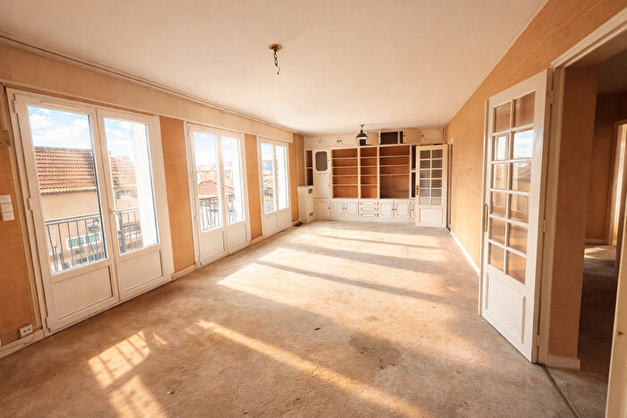 Appartement 5 pièces à vendre à Nogent-sur-Oise, Carnot, Europe, Pont Royal