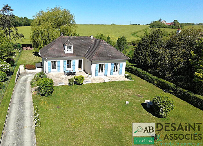 Maison 8 pièces à vendre à Guérard