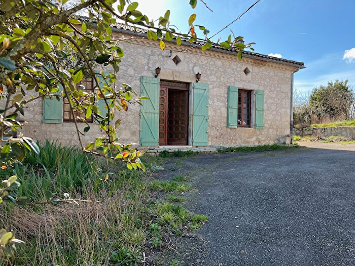 Maison à vendre - Saint-Clar - 10 pièces - 7 chambres