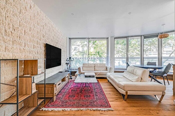 Paris 16ème, Auteuil-Nord, Jasmin, Mirabeau : Appartement 4 pièces à vendre