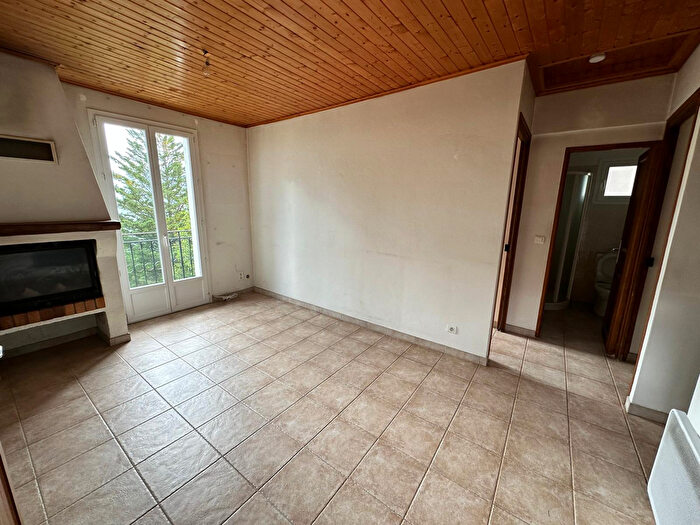 Appartement à louer - Valdeblore - 3 pièces - 2 chambres