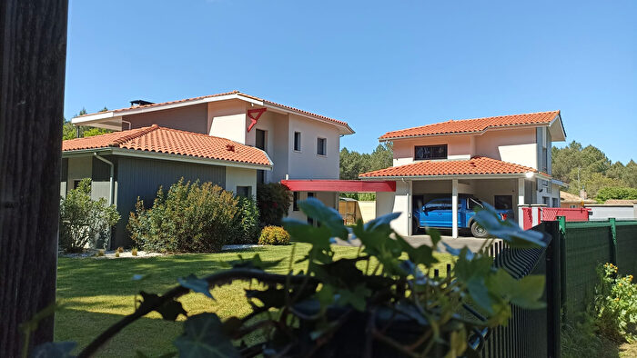 Maison à vendre - Parentis-en-Born - 7 pièces - 5 chambres