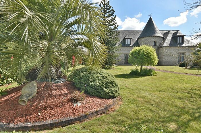 Maison à vendre - Soulgé-sur-Ouette - 7 pièces - 3 chambres