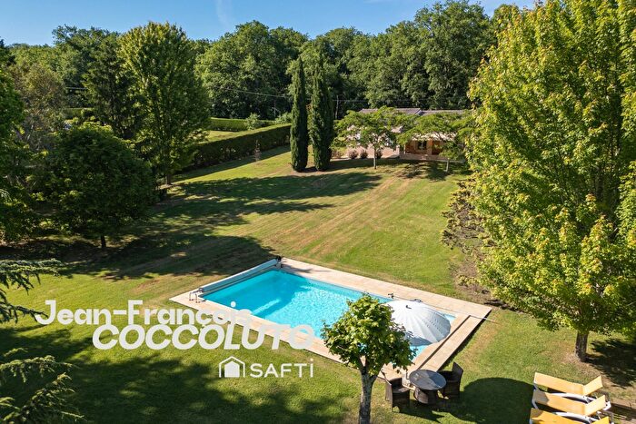 Hautefage-la-Tour : Maison 5 pièces à vendre