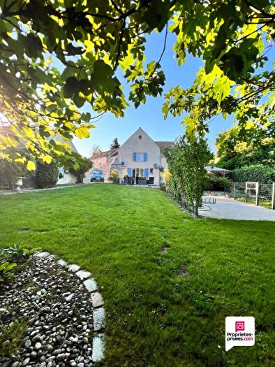 Wy-dit-Joli-Village : Maison 6 pièces à vendre
