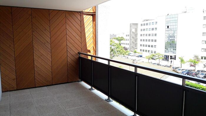 Appartement à louer - Villeurbanne, Poudrette, Les Brosses - 3 pièces - 2 chambres