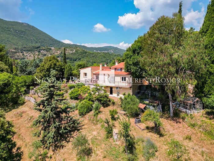 Maison à vendre - Menton - 6 pièces - 4 chambres