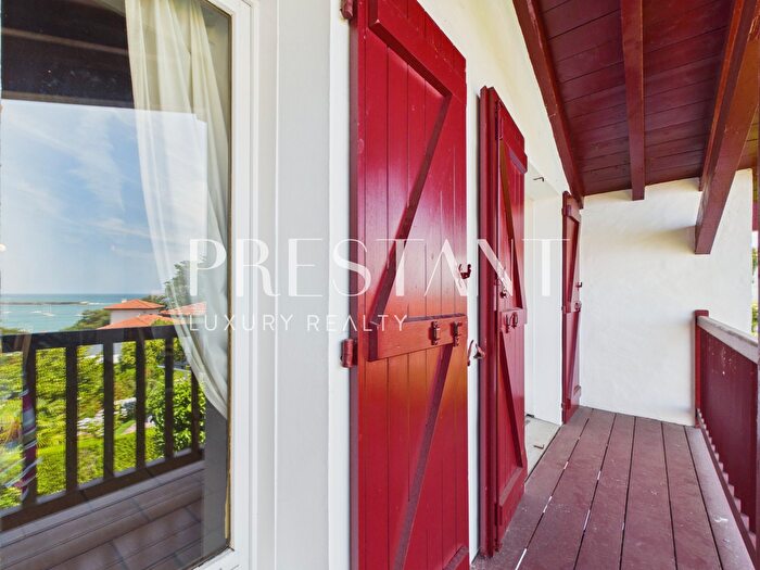 Maison 8 pièces à vendre à Ciboure
