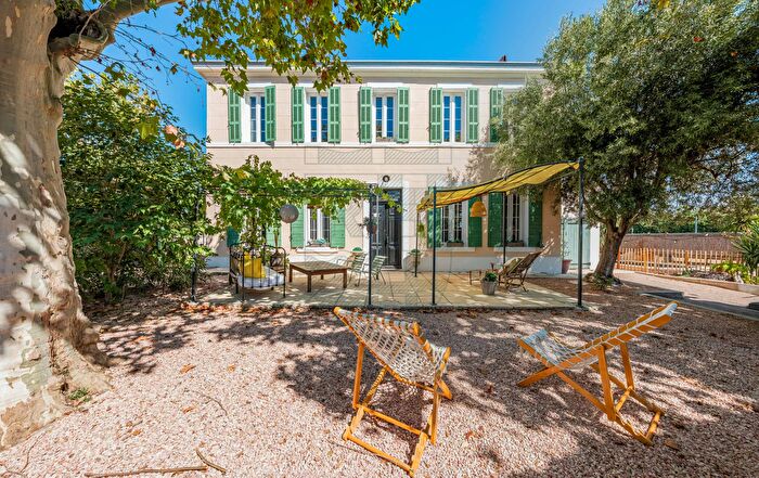 Maison 8 pièces à vendre à Marseille 14ème, Le Merlan