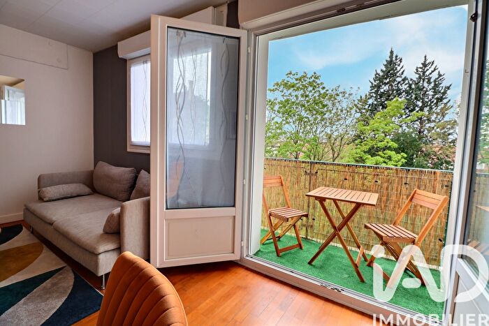 Appartement à louer - Troyes, Ecrevolles - 4 pièces - 3 chambres