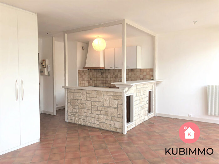 Appartement à louer - Plaisir, Ebisoires - 1 pièce