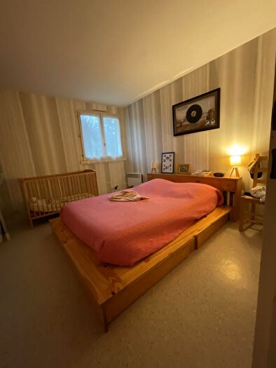 Maison à vendre - Meyzieu, Nord Est - 5 pièces - 3 chambres