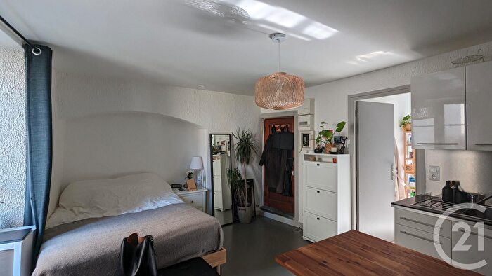 Appartement 1 pièce à Riom, Centre-ville, à louer