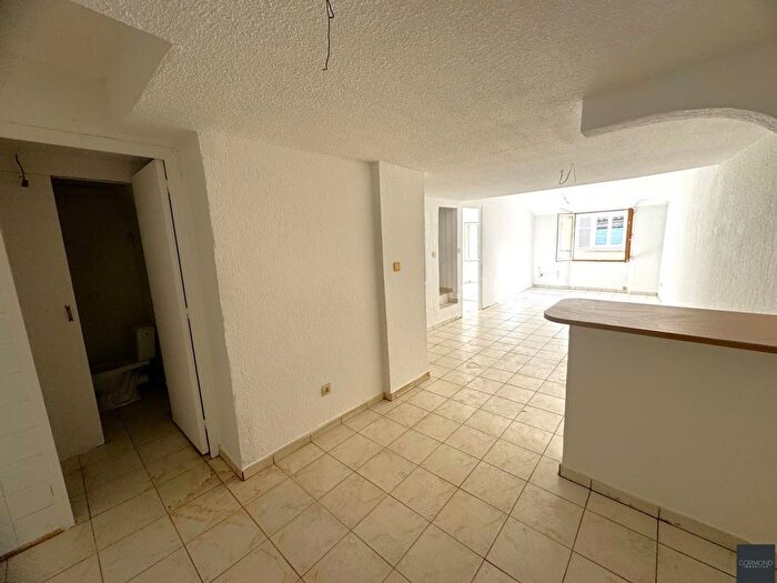 Appartement à vendre - Toulon - 3 pièces - 2 chambres